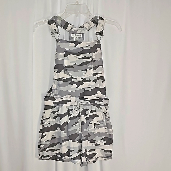 eye candy | Pants & Jumpsuits | Eye Candy S Stretchy Overalls In Cameo ...